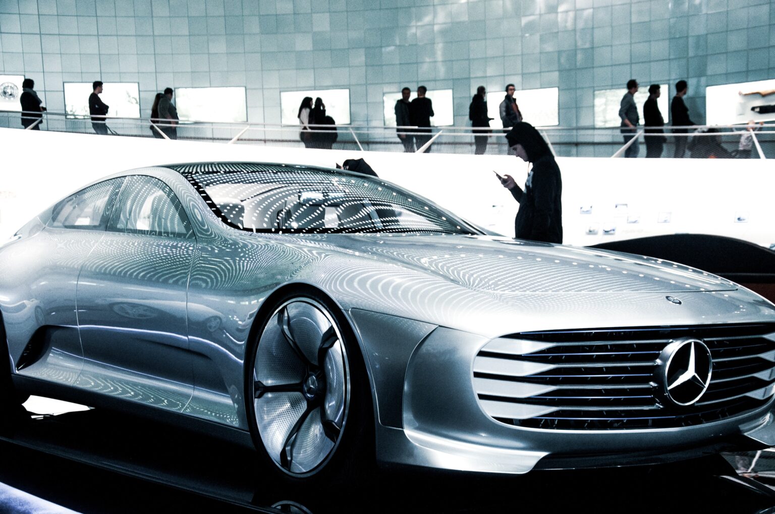 Futuristic Technologies We May See In New Cars Soon | Life of Creed